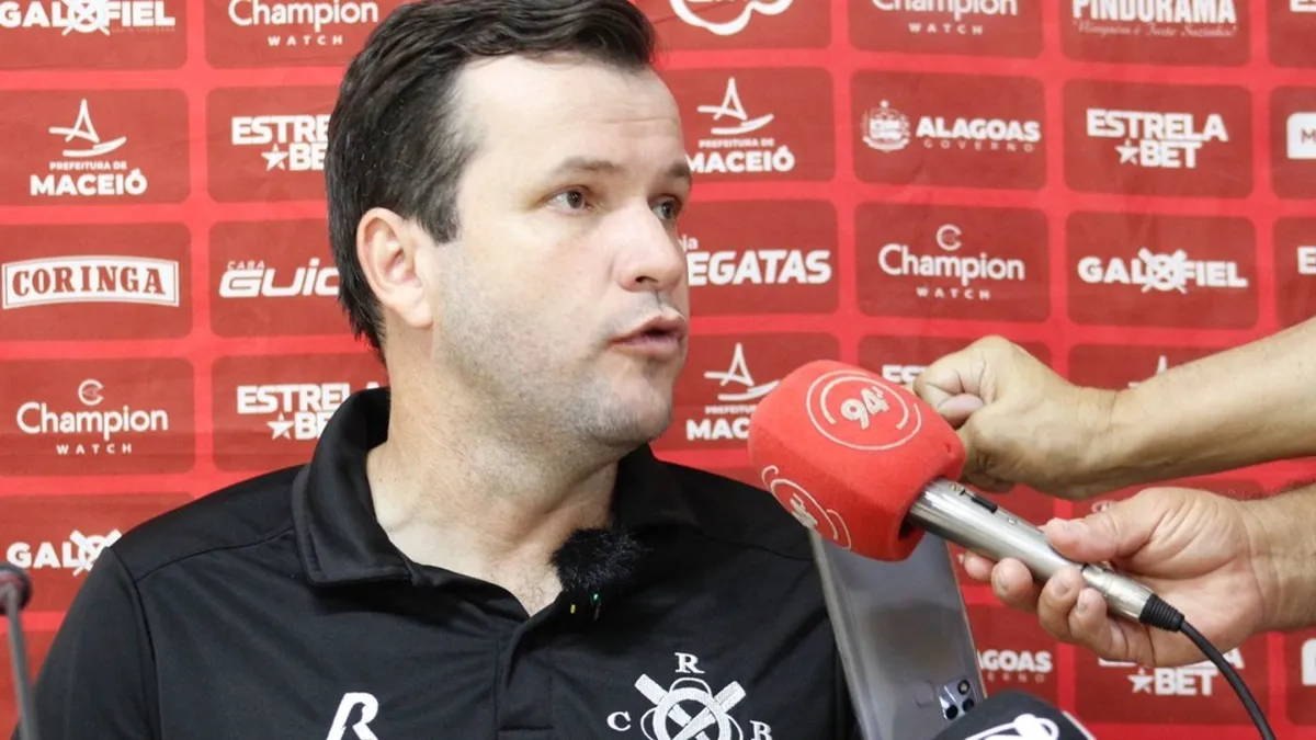 Paulista surpreende e altera posicionamento de Mike para reforçar meio ...